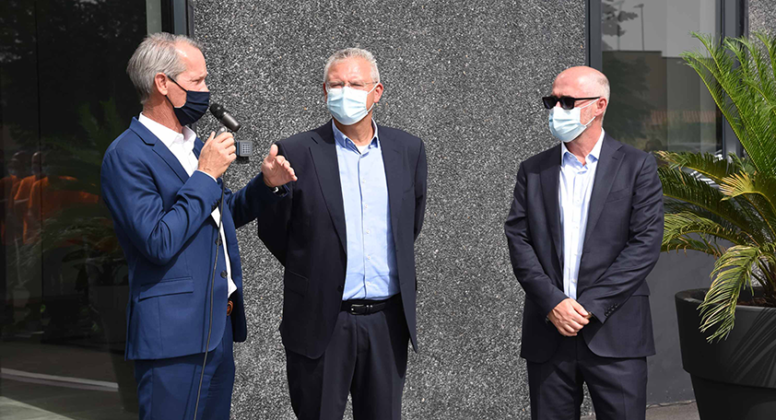 Scott Clawson, presidente e CEO di Culligan Int. tiene a battesimo la ...